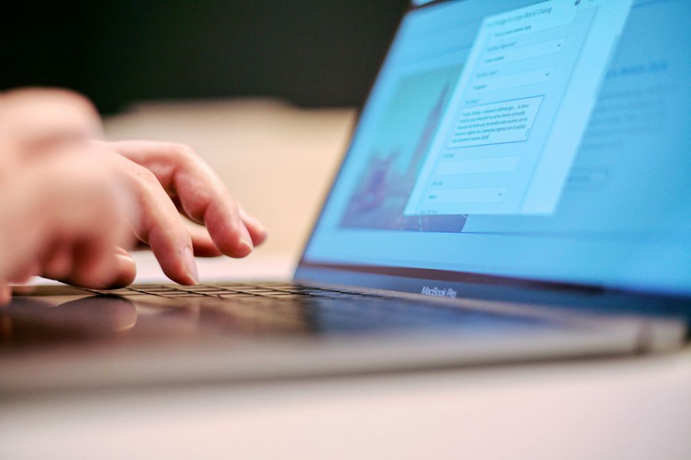 Leveraging APIs for Connecting Legacy Systems with Xero Payroll | Deploi Leveraging APIs for Connecting Legacy Systems with Xero Payroll | Deploi